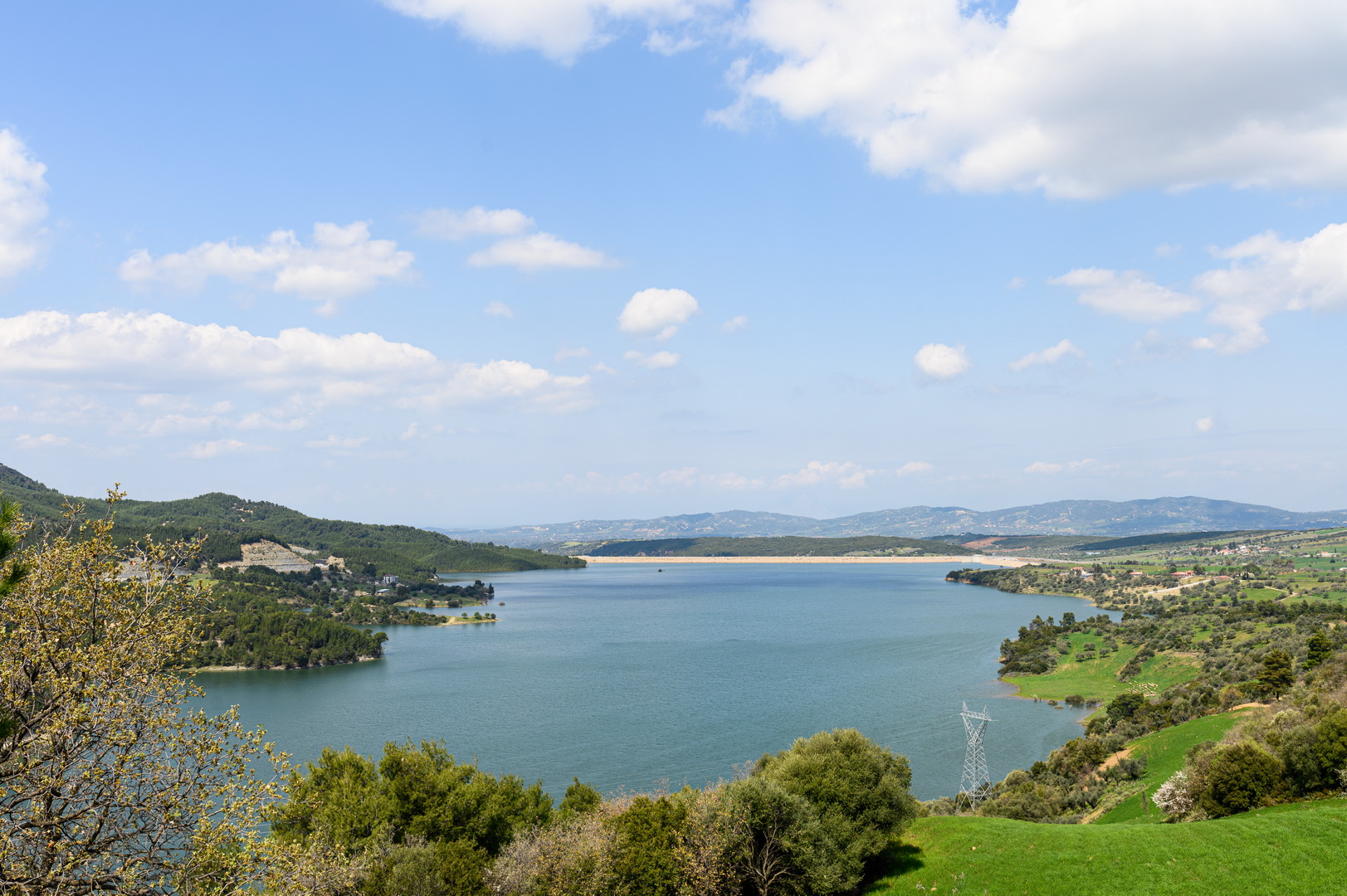 Peiros – Parapeiros Dam